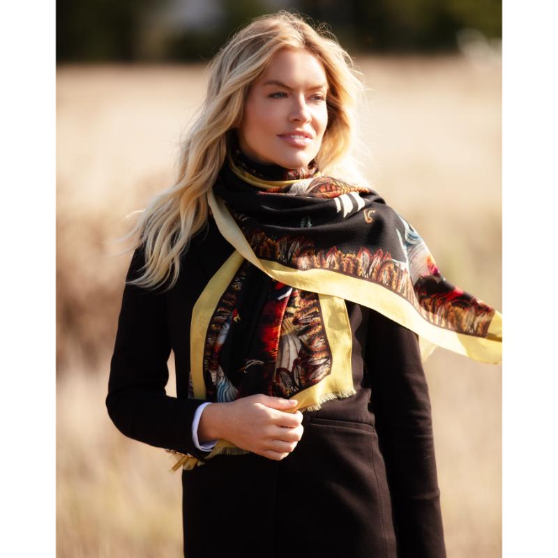 Clare Haggas Turf War Wool Silk Wrap - Black & Gold – William Powell